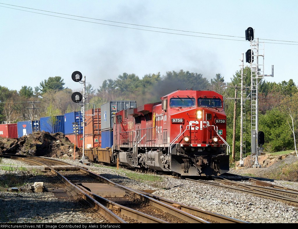 CP 102 South at Renolds May 4/08 @ 15:41